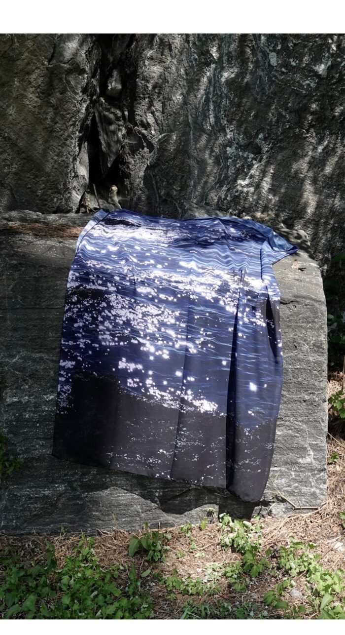 gravity fabric poster - zoeybrown ファブリックポスター カーテン 水面 自然 - おしゃれな韓国インテリア ...